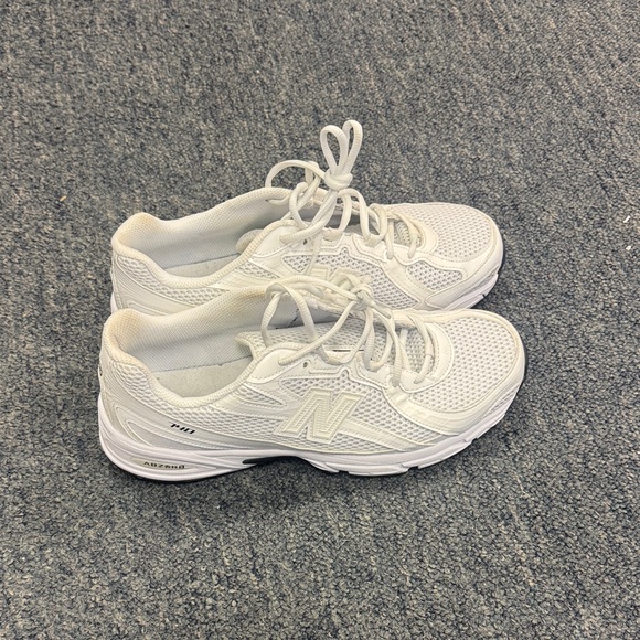 New Balance | Shoes | New Balance 74 Mens Classic White Sneakers Size ...